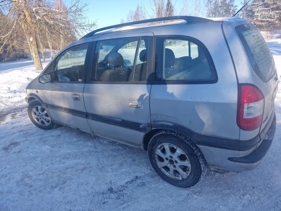 Opel Zafira 2005 in Anyksciai, with an engine capacity of 2.00 L and mileage of 315 thousand km for 550 €, photo 5 on AUTOMOTO.COM.LV