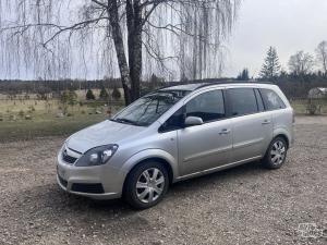 Opel Zafira 2005 in Raseiniai, with an engine capacity of 1.90 L and mileage of 304 thousand km for 950 €, photo  on AUTOMOTO.COM.LV