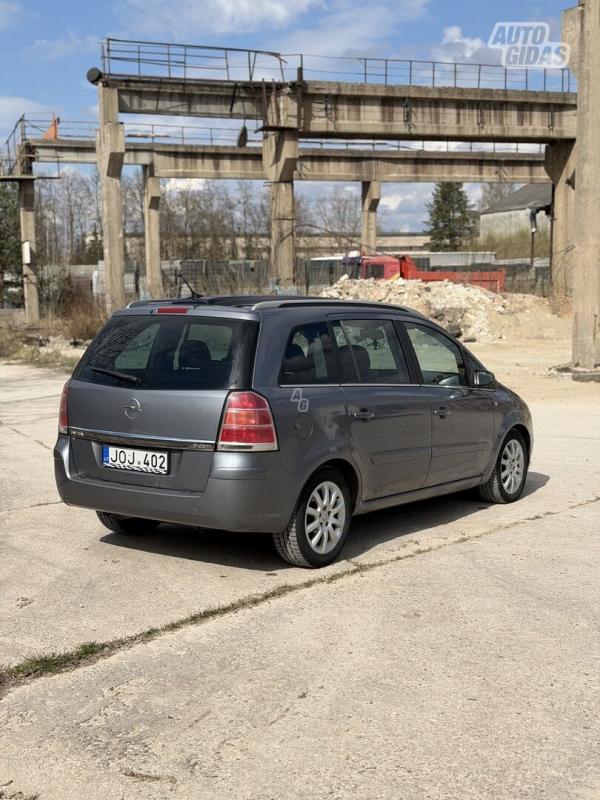 Opel Zafira 2005 in Panevezys, with an engine capacity of 1.90 L and mileage of 340 thousand km for 750 €, photo 5 on AUTOMOTO.COM.LV