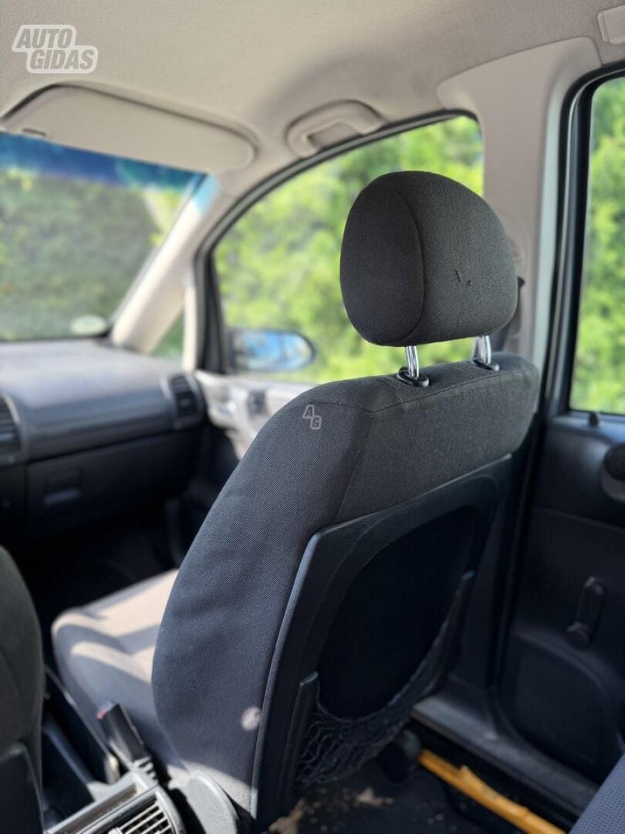 Opel Zafira 2005 Kauņa, ar dzinēja tilpumu 2.20 L un nobraukumu 299 tūkst. km par 650 €, foto 14 vietnē AUTOMOTO.COM.LV