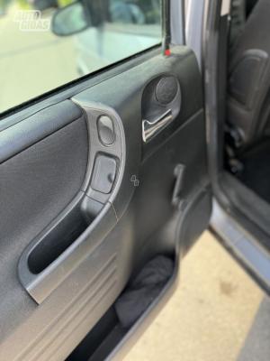 Opel Zafira 2005 Kauņa, ar dzinēja tilpumu 2.20 L un nobraukumu 299 tūkst. km par 650 €, foto 18 vietnē AUTOMOTO.COM.LV