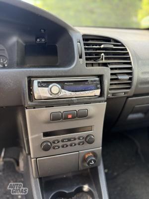 Opel Zafira 2005 Kauņa, ar dzinēja tilpumu 2.20 L un nobraukumu 299 tūkst. km par 650 €, foto 23 vietnē AUTOMOTO.COM.LV
