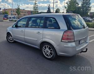 Опель Зафира 2005 в Елгава, объемом двигателя 1.90 л и пробегом 399 тыс. км за 1300 €, фото 4 на AUTOMOTO.COM.LV