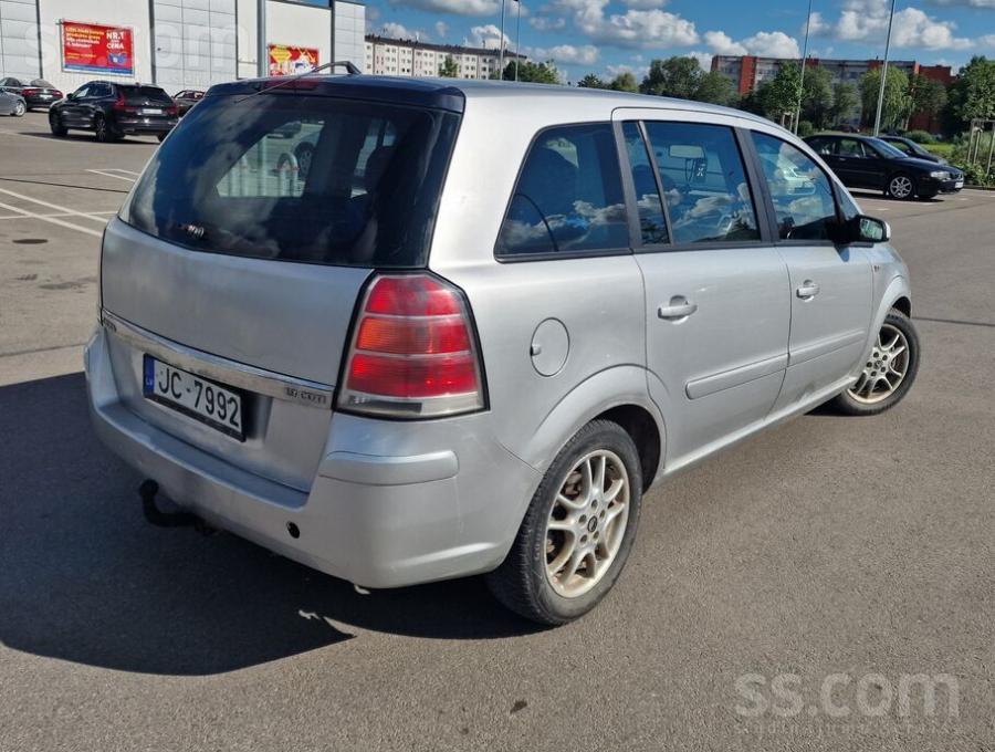 Опель Зафира 2005 в Елгава, объемом двигателя 1.90 л и пробегом 399 тыс. км за 1450 €, фото 5 на AUTOMOTO.COM.LV