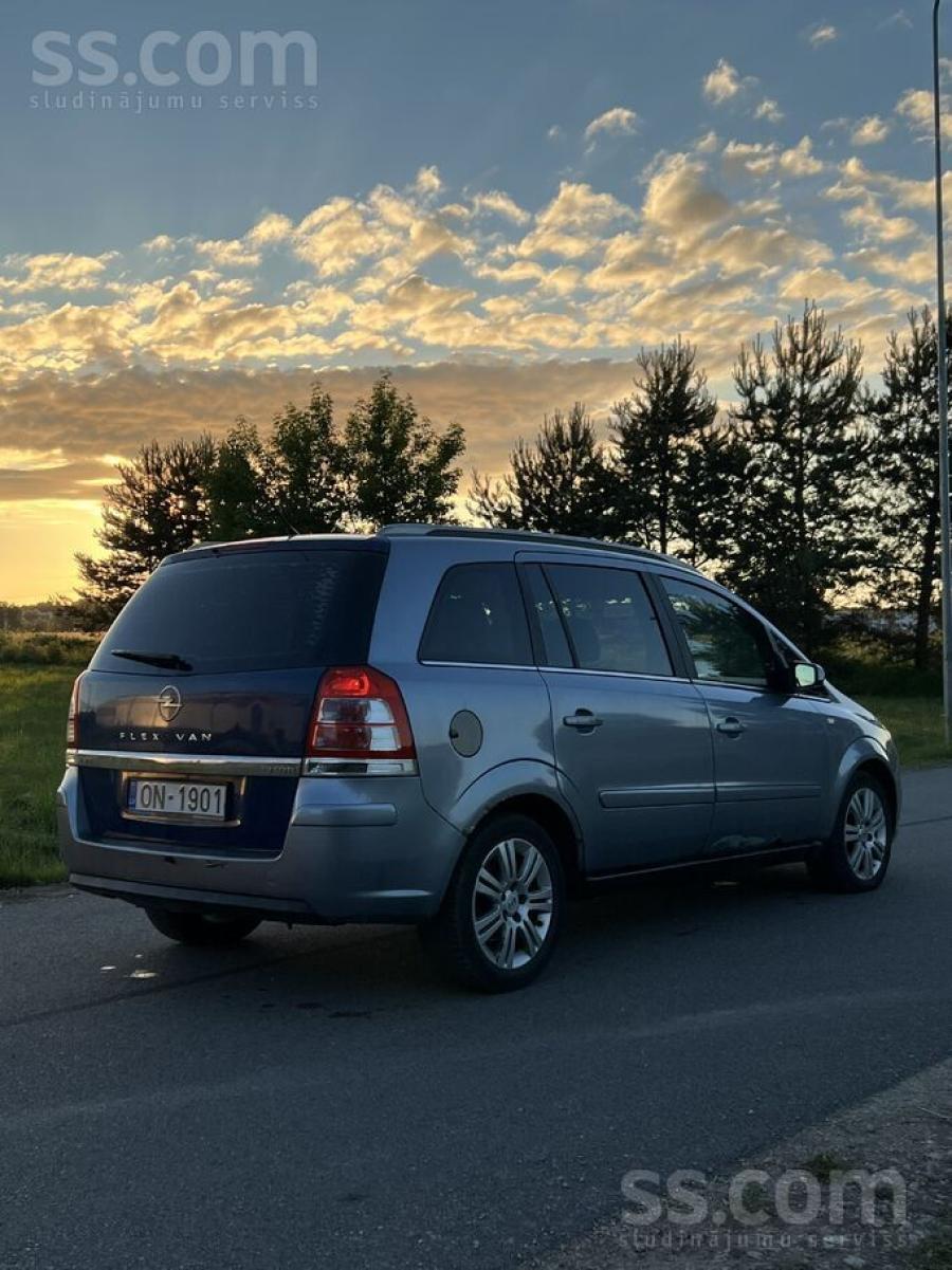 Opel Zafira 2005 in Riga, with an engine capacity of 1.90 L and mileage of 337 thousand km for 990 €, photo 4 on AUTOMOTO.COM.LV