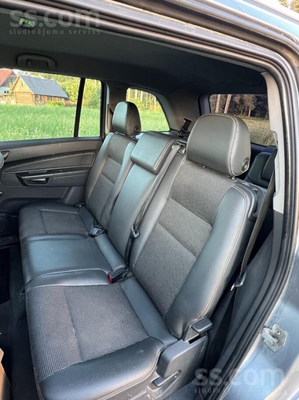 Opel Zafira 2005 Rīga, ar dzinēja tilpumu 1.90 L un nobraukumu 337 tūkst. km par 990 €, foto 6 vietnē AUTOMOTO.COM.LV