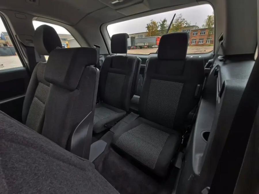 Opel Zafira 2005 Rīga, ar dzinēja tilpumu 1.90 L un nobraukumu 303 tūkst. km par 1190 €, foto 5 vietnē AUTOMOTO.COM.LV