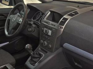 Opel Zafira 2005 Rīga, ar dzinēja tilpumu 1.90 L un nobraukumu 303 tūkst. km par 1190 €, foto 6 vietnē AUTOMOTO.COM.LV