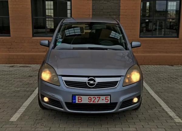 Opel Zafira 2005 Rīga, ar dzinēja tilpumu 1.90 L un nobraukumu 303 tūkst. km par 1190 €, foto 9 vietnē AUTOMOTO.COM.LV