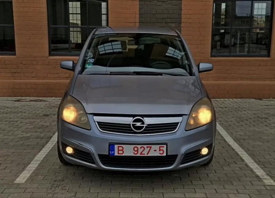 Opel Zafira 2005 Rīga, ar dzinēja tilpumu 1.90 L un nobraukumu 303 tūkst. km par 1190 €, foto 10 vietnē AUTOMOTO.COM.LV