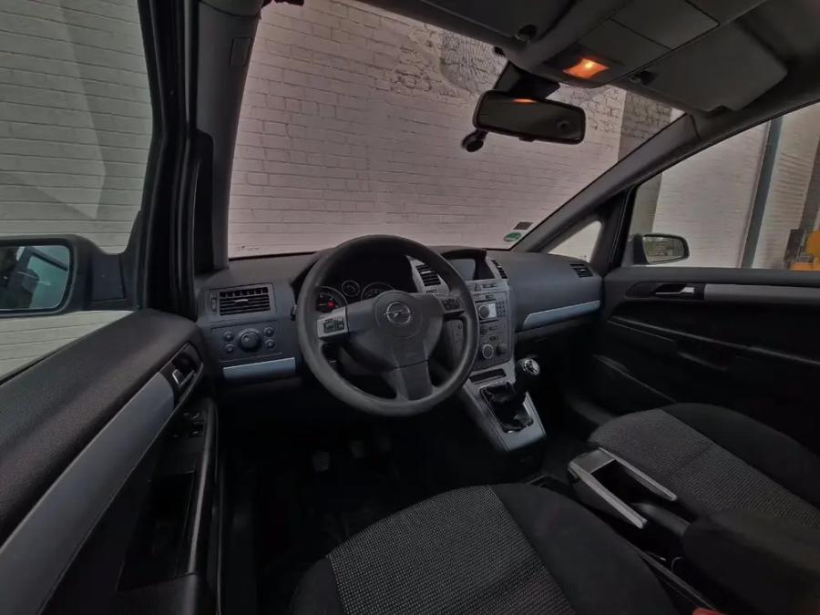 Opel Zafira 2005 Rīga, ar dzinēja tilpumu 1.90 L un nobraukumu 303 tūkst. km par 1190 €, foto 17 vietnē AUTOMOTO.COM.LV
