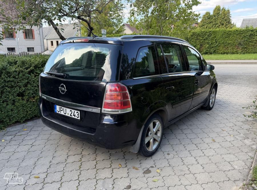 Opel Zafira 2005 in Kelme, with an engine capacity of 1.90 L and mileage of 347 thousand km for 1500 €, photo 5 on AUTOMOTO.COM.LV