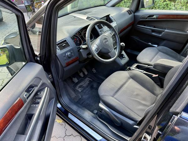 Opel Zafira 2005 in Kelme, with an engine capacity of 1.90 L and mileage of 347 thousand km for 1500 €, photo 9 on AUTOMOTO.COM.LV
