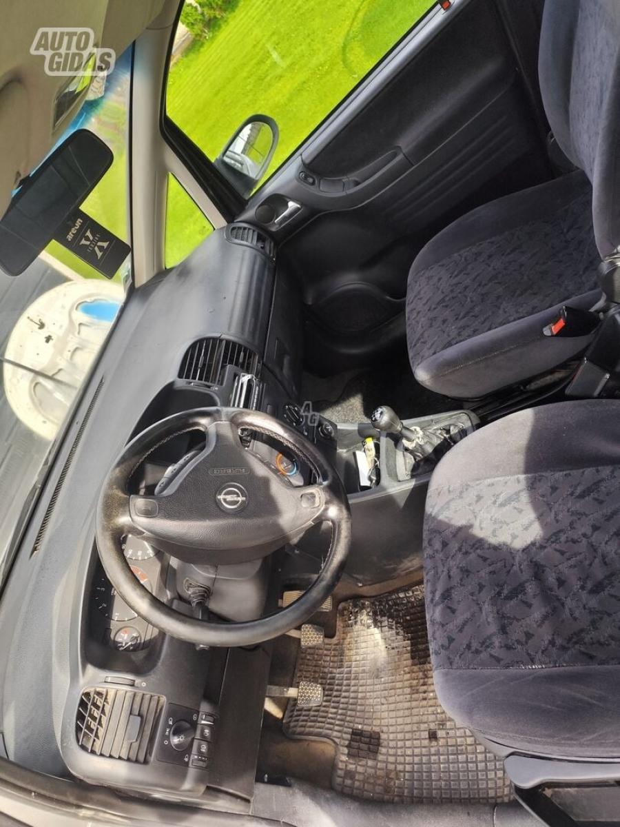 Opel Zafira 2005 Mažeikiai, ar dzinēja tilpumu 2.00 L un nobraukumu 357 tūkst. km par 520 €, foto 6 vietnē AUTOMOTO.COM.LV
