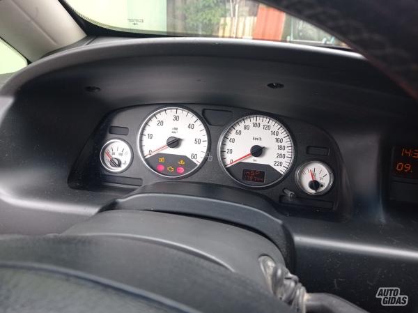 Опель Зафира 2005 в Каунас на AUTOMOTO.COM.LV Опель Зафира 2005 в Каунас, объемом двигателя 2.20 л и пробегом 180 тыс. км за 1500 €, фото 9 на AUTOMOTO.COM.LV