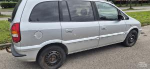 Opel Zafira 2005 in Klaipeda, with an engine capacity of 2.20 L and mileage of 333 thousand km for 600 €, photo 6 on AUTOMOTO.COM.LV