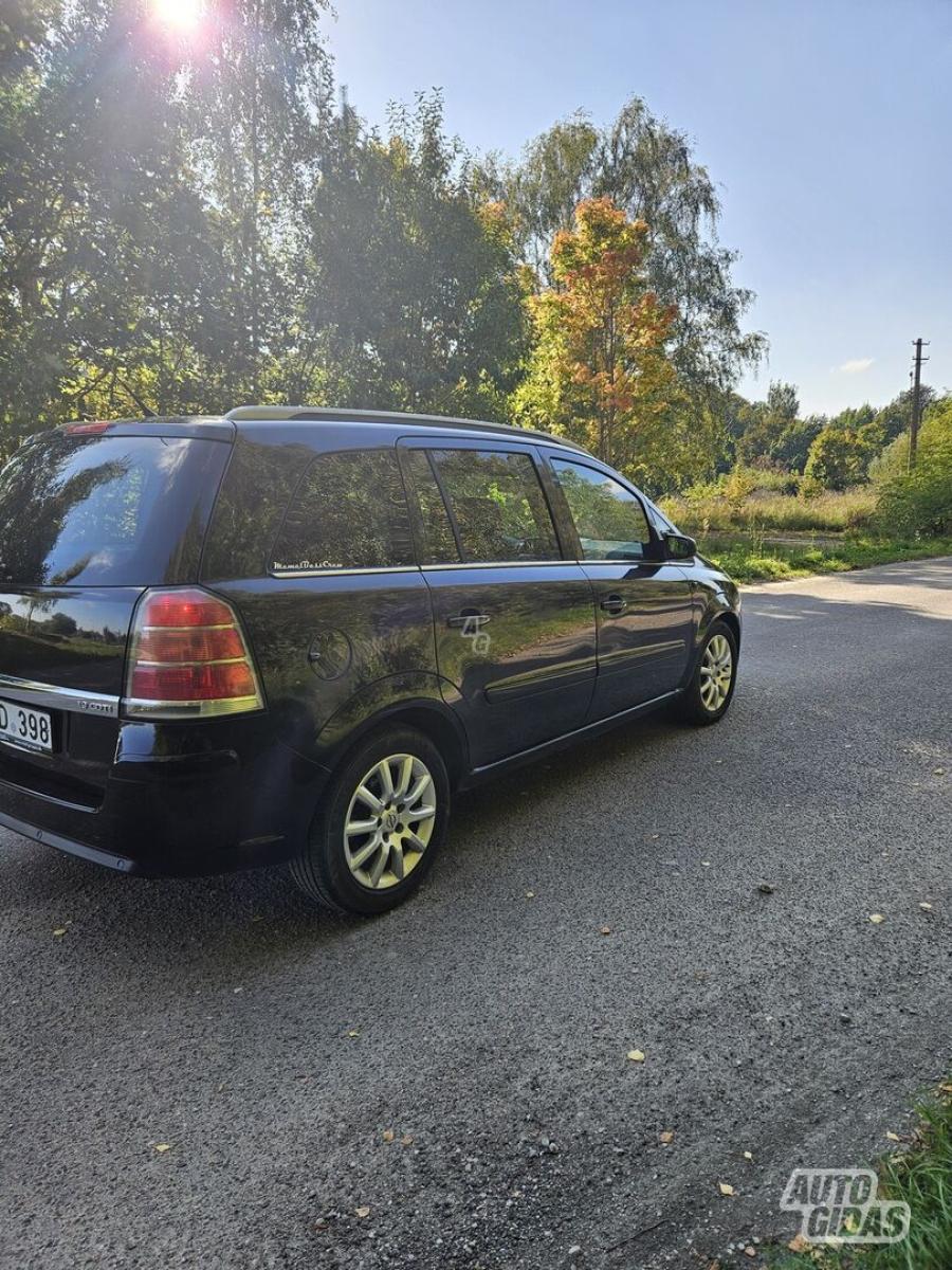 Opel Zafira 2005 Šilutė, ar dzinēja tilpumu 1.90 L un nobraukumu 278 tūkst. km par 1650 €, foto 5 vietnē AUTOMOTO.COM.LV