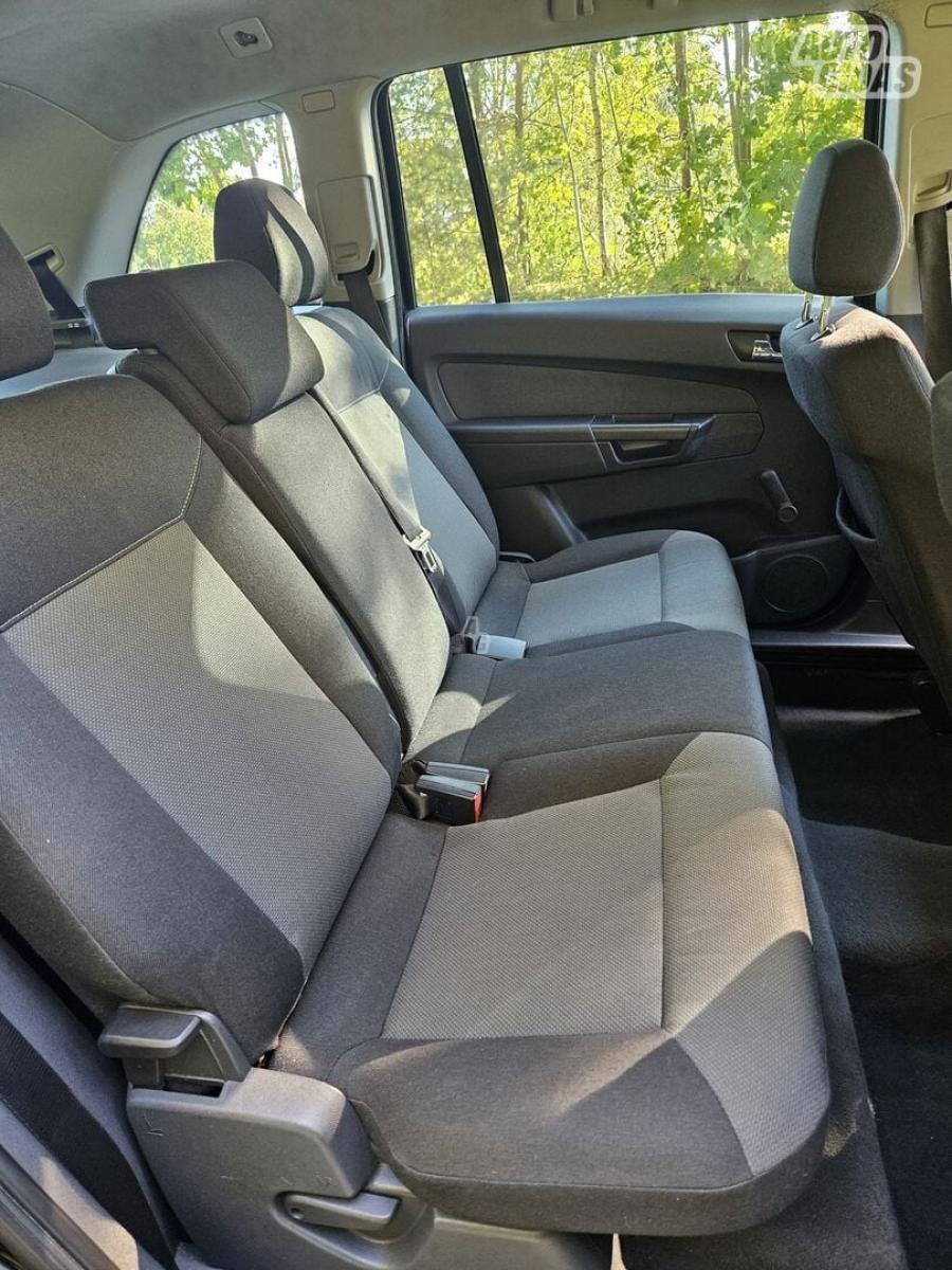 Opel Zafira 2005 Šilutė, ar dzinēja tilpumu 1.90 L un nobraukumu 278 tūkst. km par 1650 €, foto 13 vietnē AUTOMOTO.COM.LV