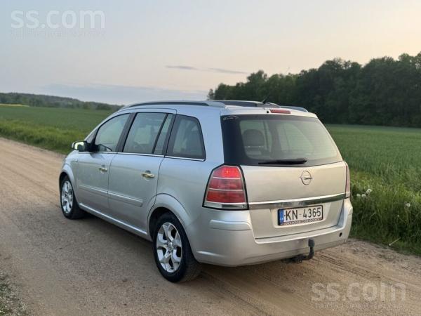 Opel Zafira 2006 Kuldīga, ar dzinēja tilpumu 1.90 L un nobraukumu 289 tūkst. km par 3200 €, foto 5 vietnē AUTOMOTO.COM.LV