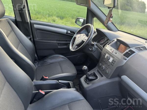 Opel Zafira 2006 Kuldīga, ar dzinēja tilpumu 1.90 L un nobraukumu 289 tūkst. km par 3200 €, foto 7 vietnē AUTOMOTO.COM.LV