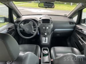 Opel Zafira 2006 in Riga, with an engine capacity of 1.90 L and mileage of 33 thousand km for 2100 €, photo 6 on AUTOMOTO.COM.LV
