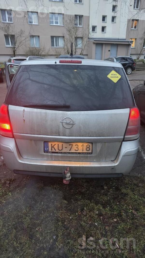 Opel Zafira 2006 in Riga, with an engine capacity of 1.90 L and mileage of 318 thousand km for 1800 €, photo 3 on AUTOMOTO.COM.LV