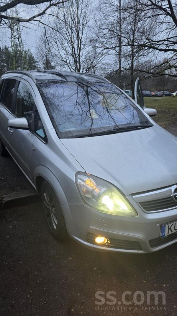 Opel Zafira 2006 in Riga, with an engine capacity of 1.90 L and mileage of 318 thousand km for 1800 €, photo 6 on AUTOMOTO.COM.LV