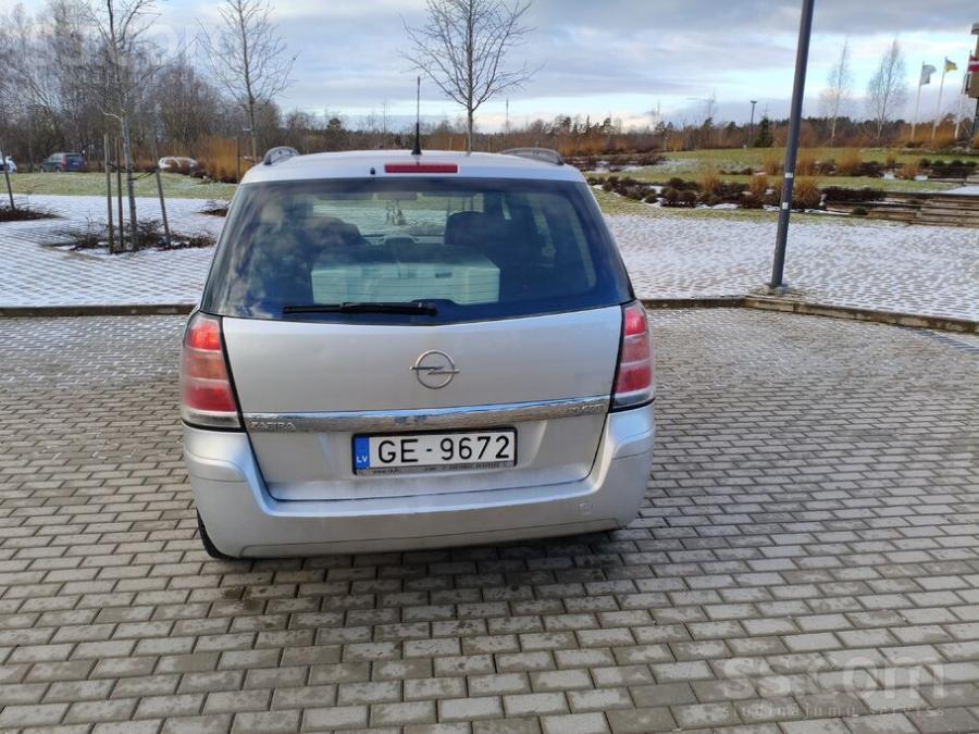 Opel Zafira 2006 in Jelgava, with an engine capacity of 1.90 L and mileage of 272 thousand km for 1500 €, photo 2 on AUTOMOTO.COM.LV