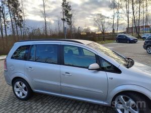 Opel Zafira 2006 in Jelgava, with an engine capacity of 1.90 L and mileage of 272 thousand km for 1500 €, photo 3 on AUTOMOTO.COM.LV
