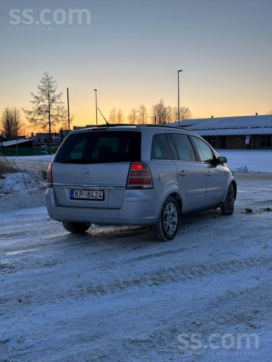 Opel Zafira 2006 Gulbene, ar dzinēja tilpumu 1.90 L un nobraukumu 305 tūkst. km par 1490 €, foto 4 vietnē AUTOMOTO.COM.LV