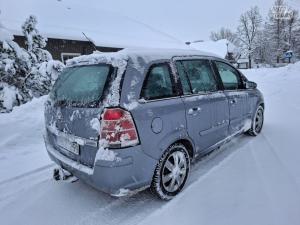 Opel Zafira 2006 in Kretinga, with an engine capacity of 1.90 L and mileage of 375 thousand km for 1050 €, photo 3 on AUTOMOTO.COM.LV