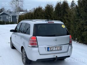 Opel Zafira 2006 in Riga, with an engine capacity of 1.90 L and mileage of 317 thousand km for 2350 €, photo 3 on AUTOMOTO.COM.LV