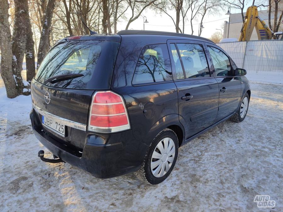 Opel Zafira 2006 Ukmergė, ar dzinēja tilpumu 1.90 L un nobraukumu 382 tūkst. km par 1450 €, foto 4 vietnē AUTOMOTO.COM.LV