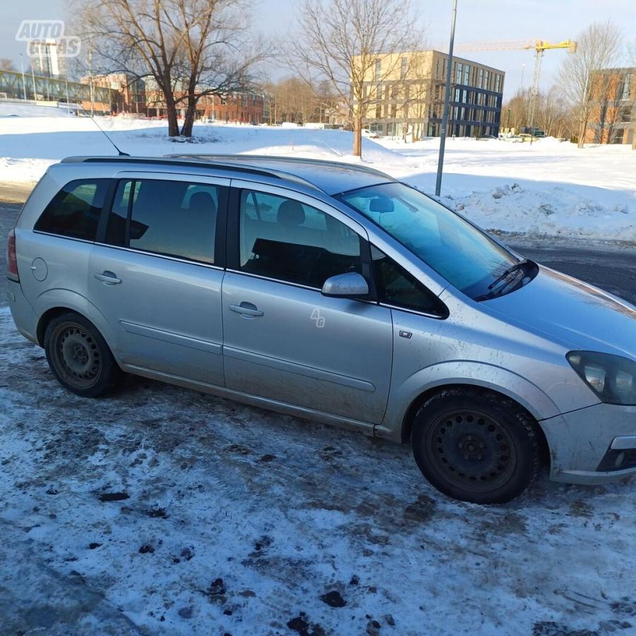 Opel Zafira 2006 Klaipėda, ar dzinēja tilpumu 1.90 L un nobraukumu 360 tūkst. km par 520 €, foto 4 vietnē AUTOMOTO.COM.LV