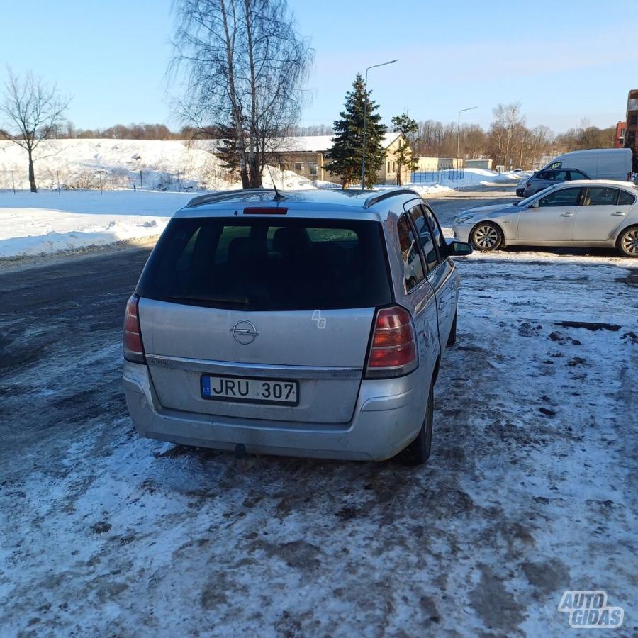 Opel Zafira 2006 Klaipėda, ar dzinēja tilpumu 1.90 L un nobraukumu 360 tūkst. km par 520 €, foto 5 vietnē AUTOMOTO.COM.LV