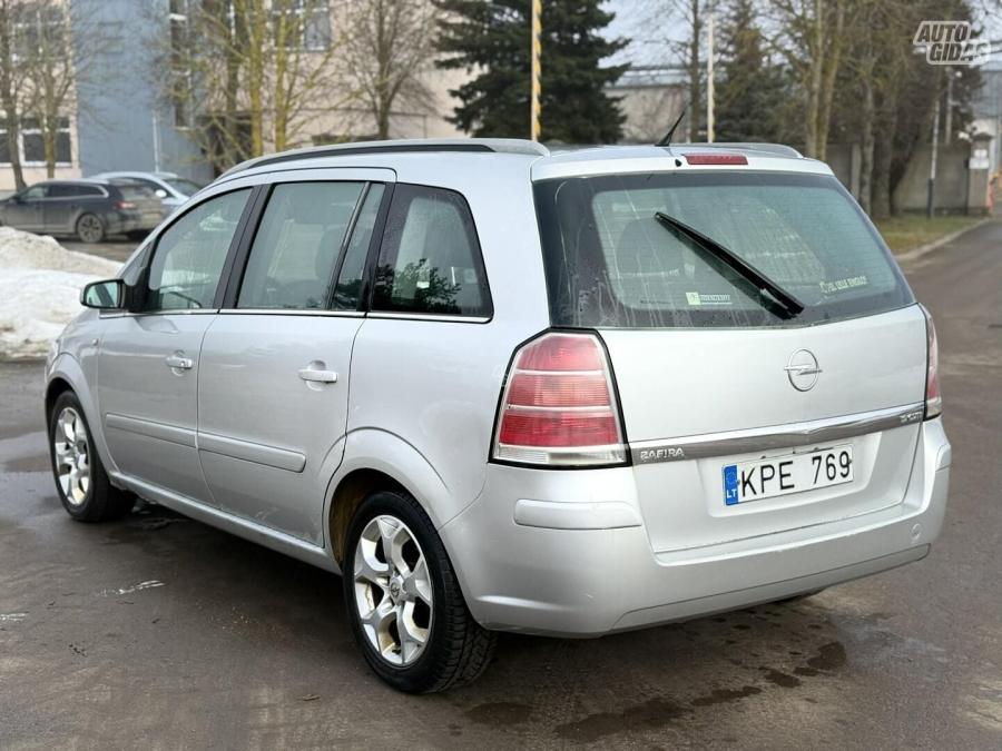 Opel Zafira 2006 Šilutė, ar dzinēja tilpumu 1.90 L un nobraukumu 300 tūkst. km par 1100 €, foto 5 vietnē AUTOMOTO.COM.LV