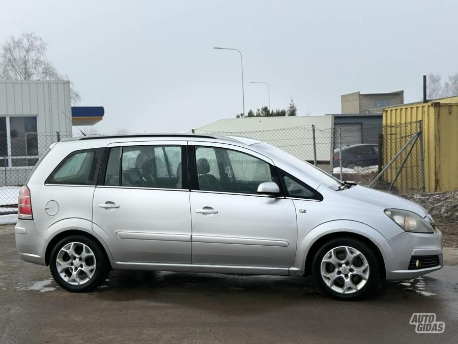 Opel Zafira 2006 Šilutė, ar dzinēja tilpumu 1.90 L un nobraukumu 300 tūkst. km par 1100 €, foto 7 vietnē AUTOMOTO.COM.LV