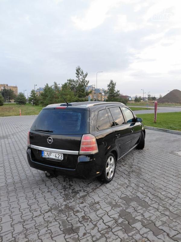 Opel Zafira 2006 in Klaipeda, with an engine capacity of 1.90 L and mileage of 300 thousand km for 1000 €, photo 5 on AUTOMOTO.COM.LV