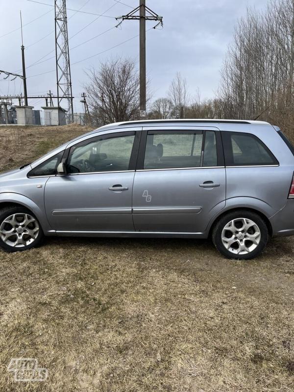 Opel Zafira 2006 in Radviliskis, with an engine capacity of 1.90 L and mileage of 336 thousand km for 1200 €, photo 3 on AUTOMOTO.COM.LV