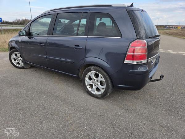 Opel Zafira 2006 in Radviliskis, with an engine capacity of 1.90 L and mileage of 273 thousand km for 1699 €, photo 4 on AUTOMOTO.COM.LV