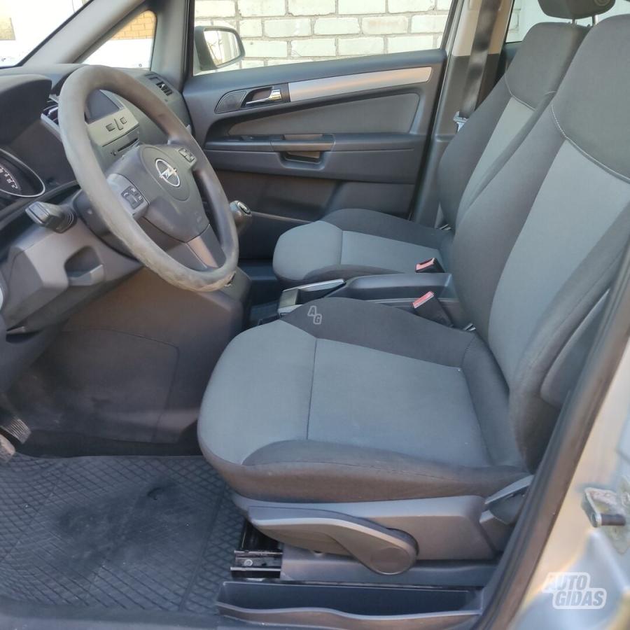 Opel Zafira 2006 Kaišiadorys, ar dzinēja tilpumu 1.90 L un nobraukumu 267 tūkst. km par 2050 €, foto 16 vietnē AUTOMOTO.COM.LV