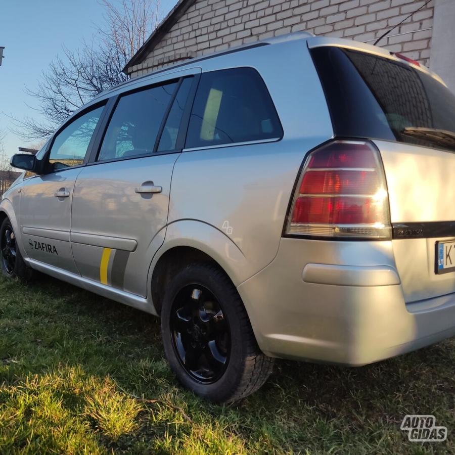 Opel Zafira 2006 Kaišiadorys, ar dzinēja tilpumu 1.90 L un nobraukumu 267 tūkst. km par 2050 €, foto 18 vietnē AUTOMOTO.COM.LV