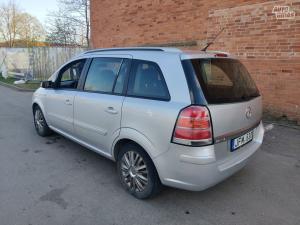 Opel Zafira 2006 in Siauliai, with an engine capacity of 1.90 L and mileage of 245 thousand km for 950 €, photo 5 on AUTOMOTO.COM.LV