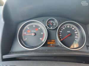 Opel Zafira 2006 in Siauliai, with an engine capacity of 1.90 L and mileage of 245 thousand km for 950 €, photo 8 on AUTOMOTO.COM.LV