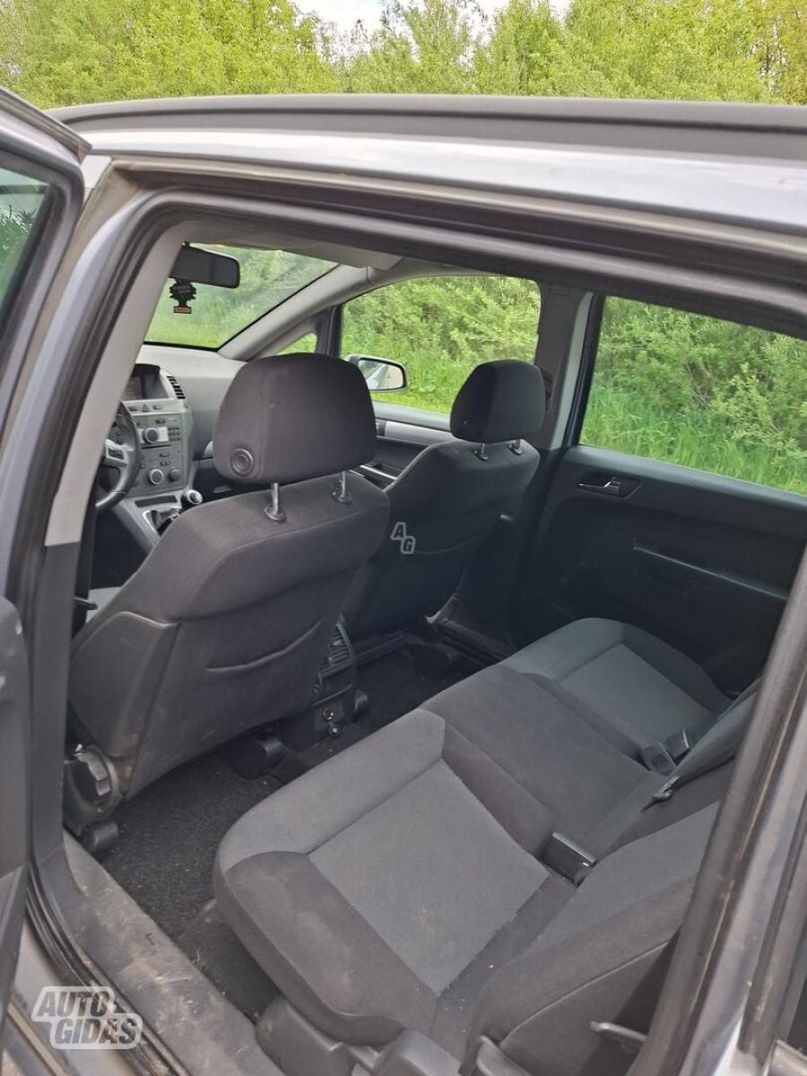 Opel Zafira 2006 Šilalė, ar dzinēja tilpumu 1.90 L un nobraukumu 300 tūkst. km par 1000 €, foto 10 vietnē AUTOMOTO.COM.LV