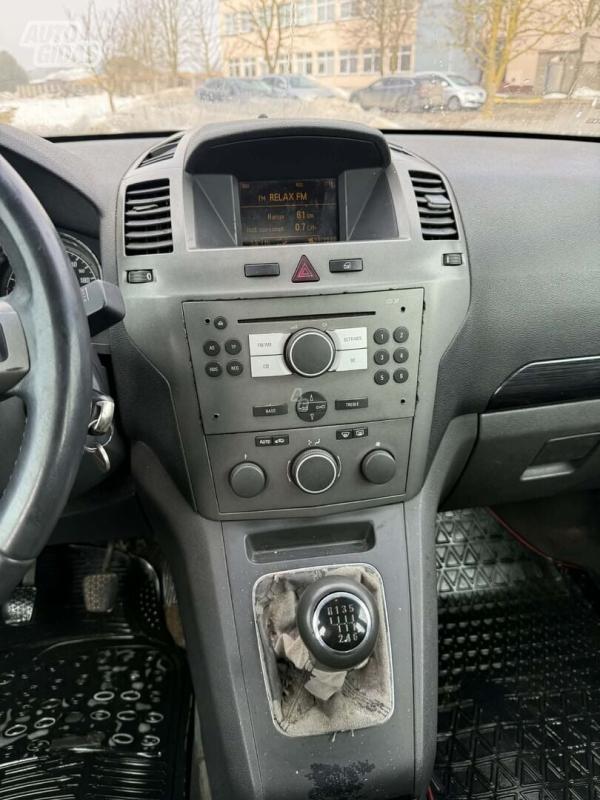Opel Zafira 2006 in Silute, with an engine capacity of 1.90 L and mileage of 320 thousand km for 950 €, photo 10 on AUTOMOTO.COM.LV
