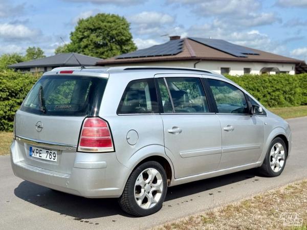 Opel Zafira 2006 in Silute, with an engine capacity of 1.90 L and mileage of 320 thousand km for 999 €, photo 4 on AUTOMOTO.COM.LV