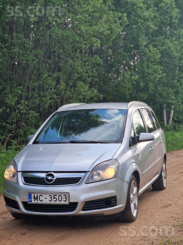 Opel Zafira 2006 in Valka, with an engine capacity of 1.90 L and mileage of 473 thousand km for 800 €, photo 3 on AUTOMOTO.COM.LV