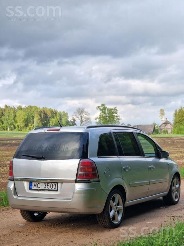 Opel Zafira 2006 in Valka, with an engine capacity of 1.90 L and mileage of 473 thousand km for 800 €, photo 5 on AUTOMOTO.COM.LV