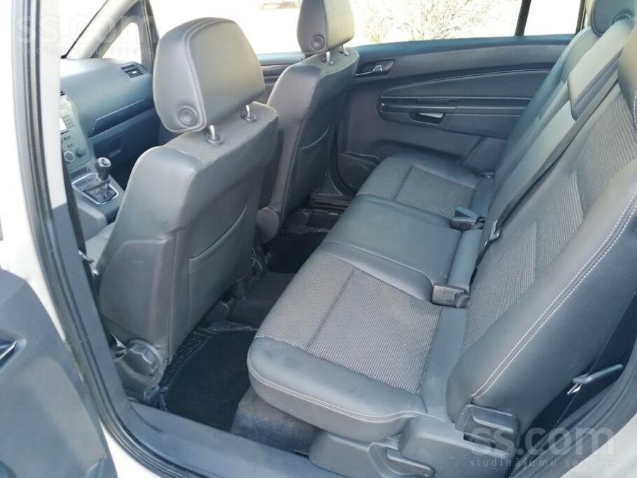 Opel Zafira 2006 Balvi, ar dzinēja tilpumu 1.90 L un nobraukumu 306 tūkst. km par 2000 €, foto 9 vietnē AUTOMOTO.COM.LV